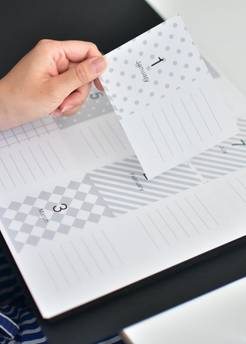 忙しくてもずっと続く。かぞくのとっておきアルバム（L版写真） – OURHOME