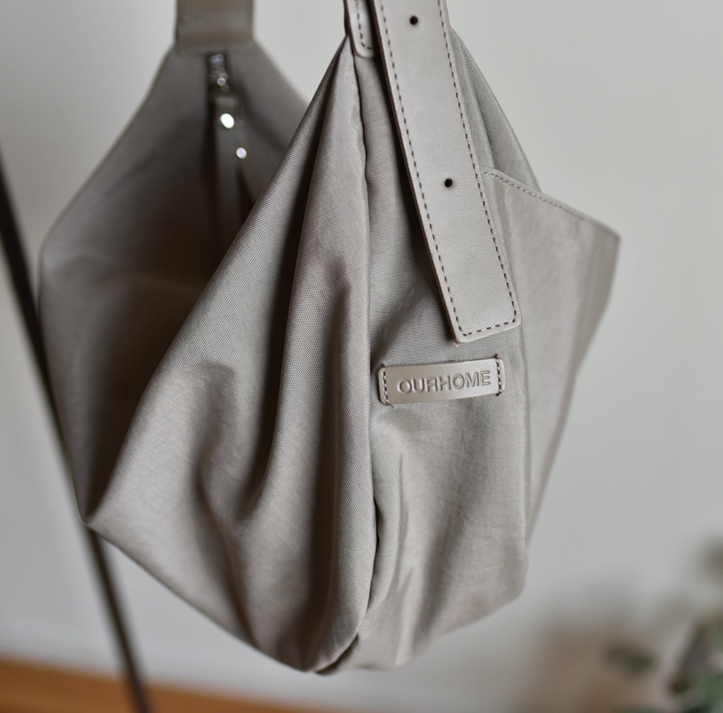 ムーンショルダーバッグ – OURHOME