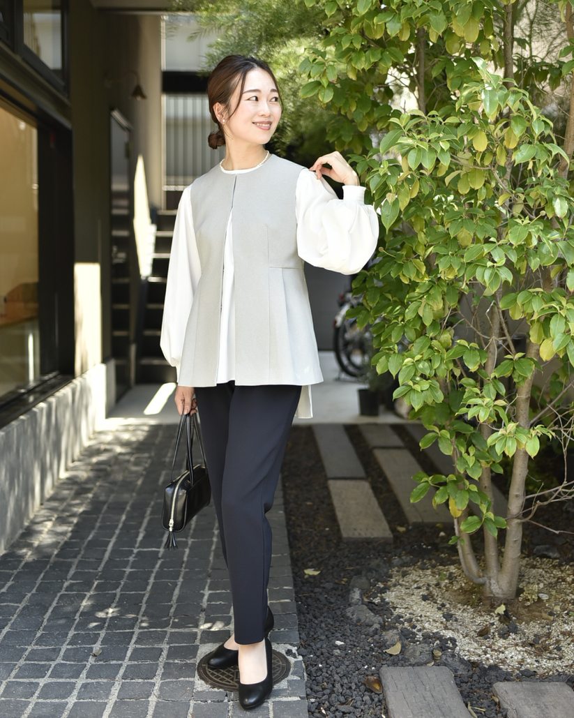 シルエットがきれいな2wayペプラムベスト – OURHOME